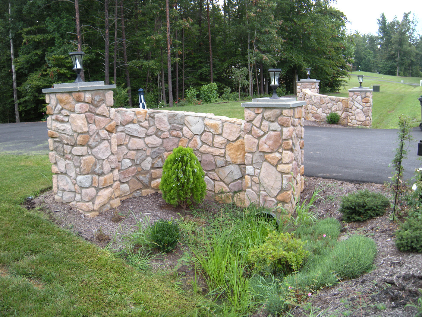 Seneca Stone | Gallery